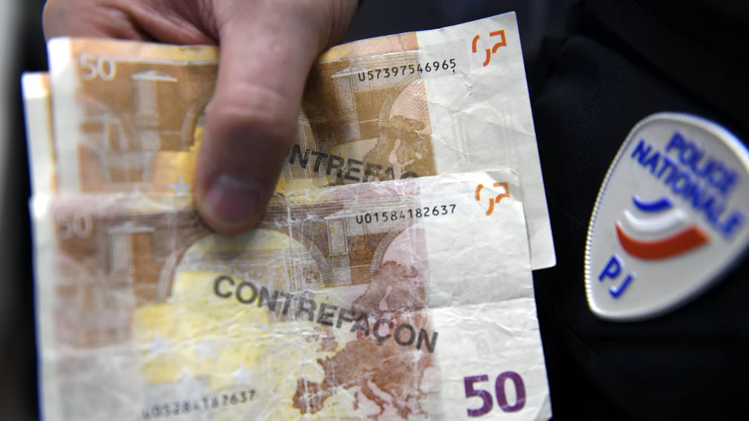 Urgence arnaque : Ces faux billets menacent vos achats de Noël